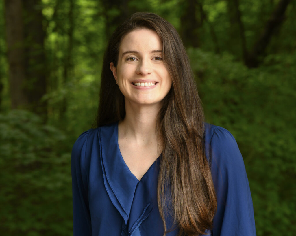 Dr. Hannah Walker : Biography